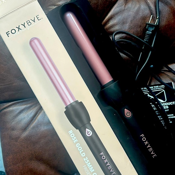 Foxy Bae | Hair | Nib Foxy Bae Limited Edition 25mm Styling Wand In ...